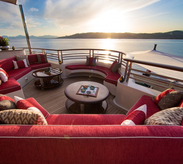 Yacht COCOA BEAN, Trinity Yachts | CHARTERWORLD Luxury Superyacht Charters